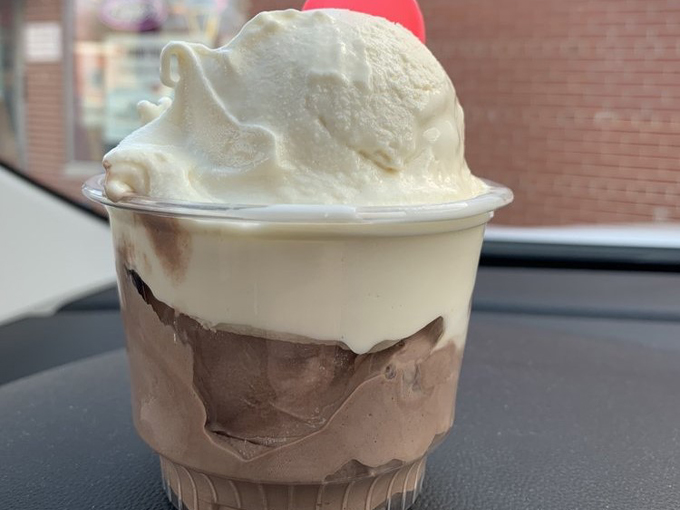 zesty's frozen custard & grill 3