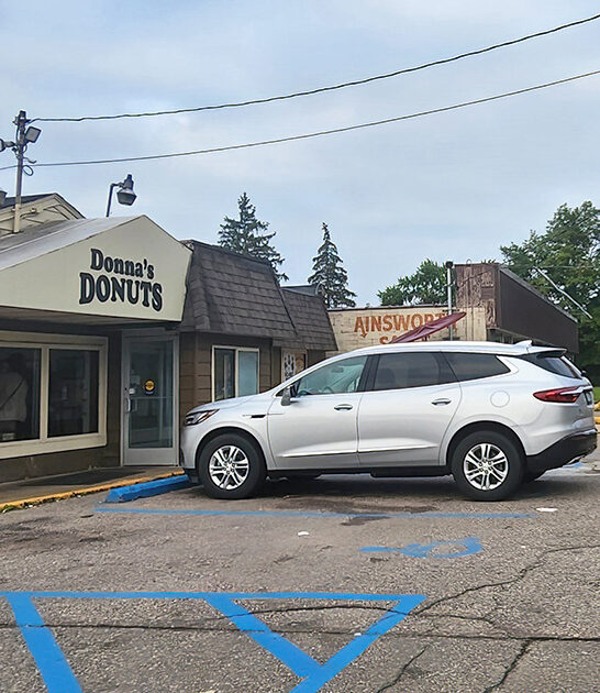 bake shop donuts michigan ftr