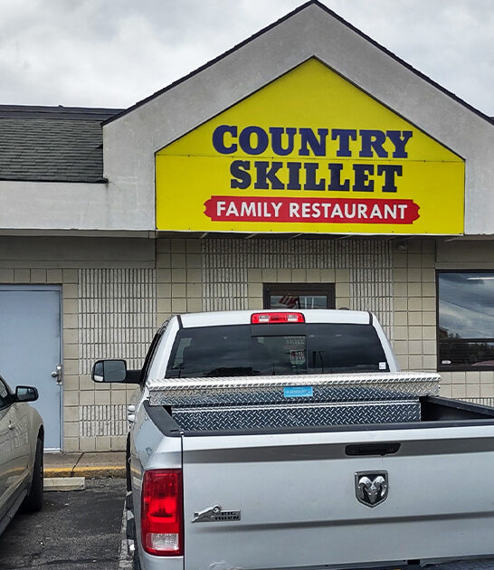 best breakfast michigan ftr