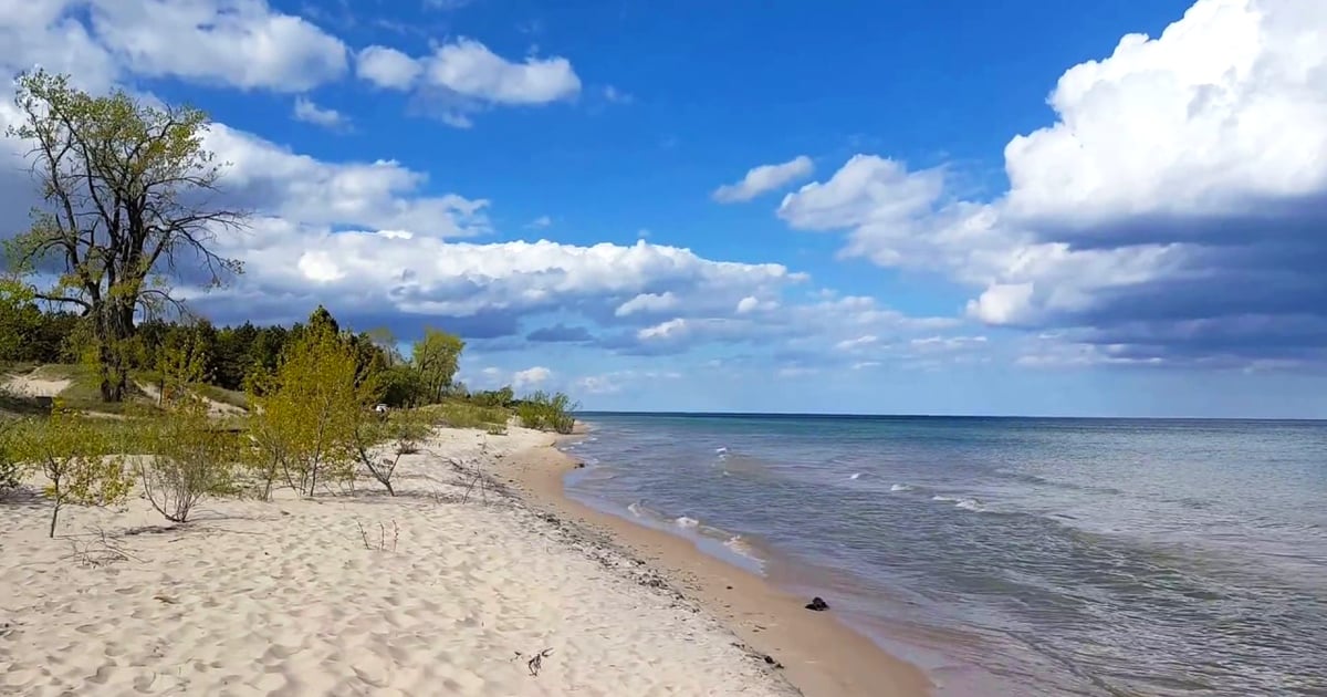10 Lake Beaches In Wisconsin That Are Too Beautiful To Ignore