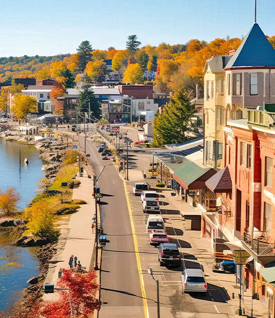 best lakeside town michigan ftr