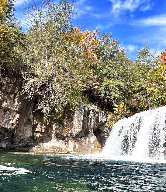 easy hike waterfall arizona ftr
