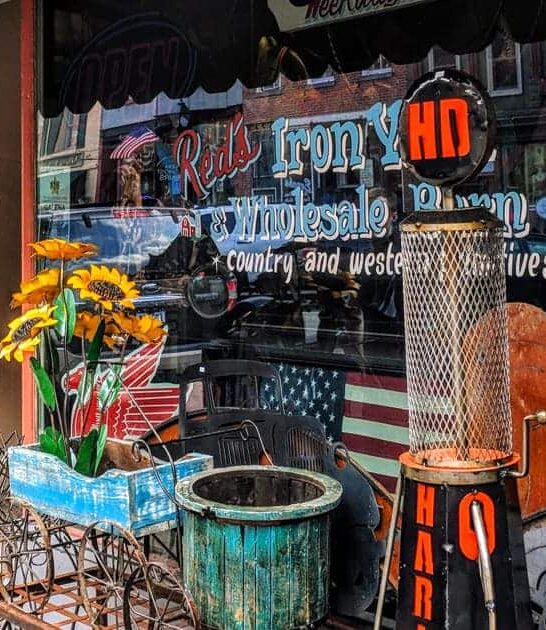 illinois charming antique store ftr