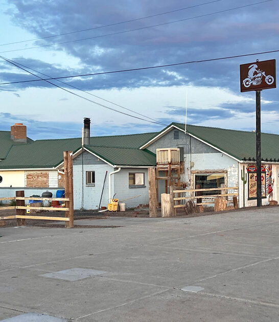 kitschy convenience store arizona ftr