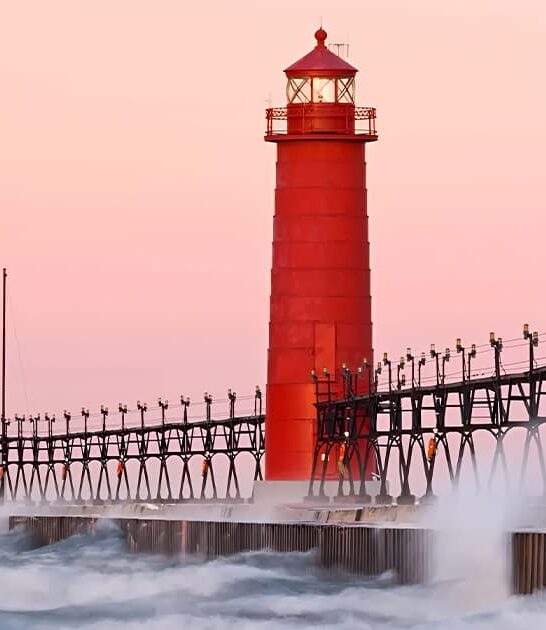 stunning historic lighthouse michigan ftr
