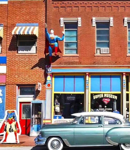 superhero themed museum illinois ftr