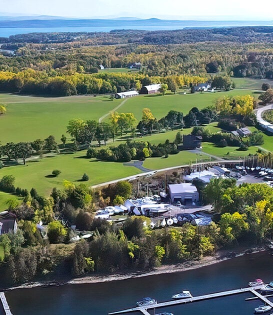 tiny town vermont ftr