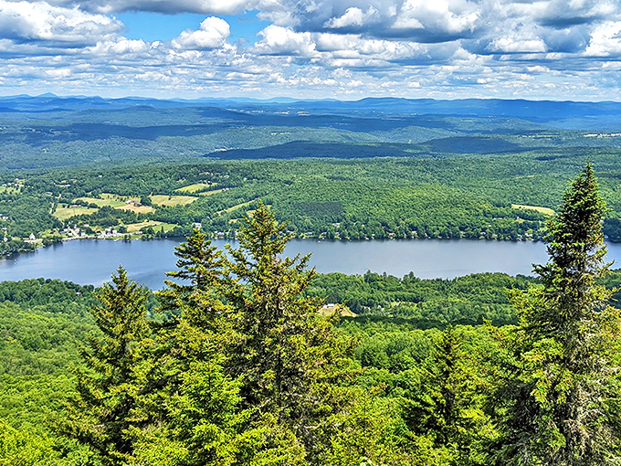A breathtaking panorama of Lake Elmore nestled among Vermont's rolling hills &ndash; Mother Nature showing off her best work without even trying.
