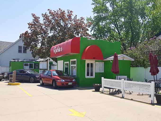 That eye-popping green exterior isn't just bold, it's a beacon calling taco lovers from miles around.