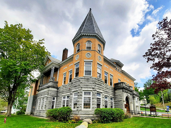 The Haskell Free Library and Opera House stands proudly with its distinctive tower and yellow brick fa&ccedil;ade, a Victorian beauty straddling two nations with architectural confidence.