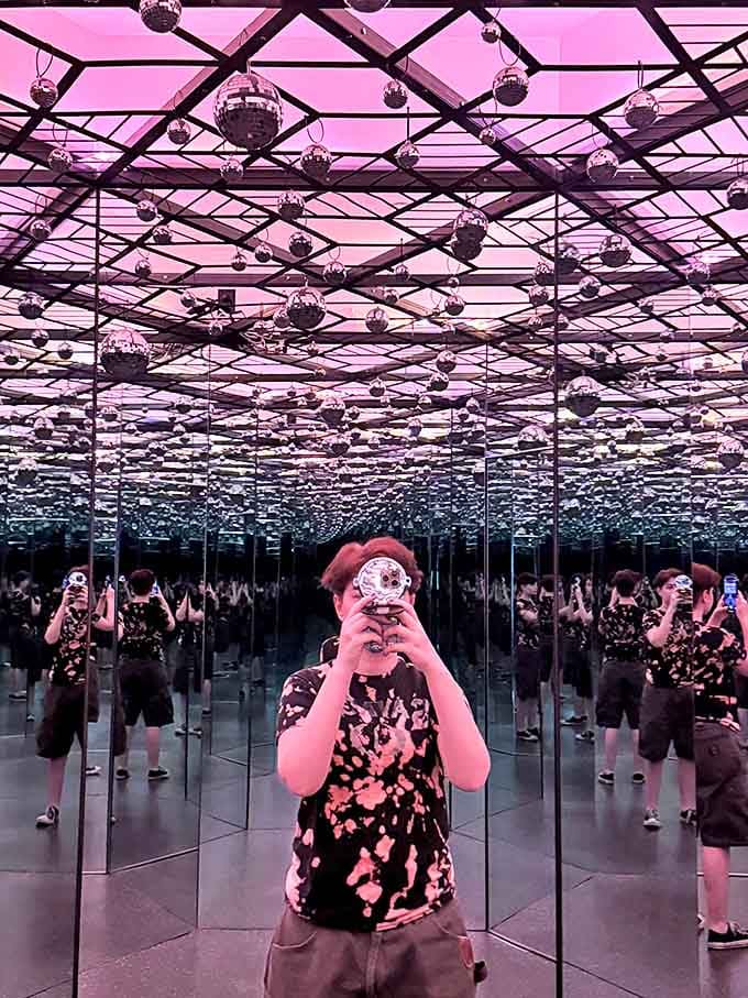 The fa&ccedil;ade that defies gravity! Visitors appear to hang from windows and defy physics before you even step inside this mind-bending Cleveland attraction.