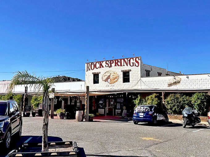 The iconic white-washed exterior of Rock Springs Caf&eacute; stands proudly against the Arizona sky, beckoning pie lovers from miles around.