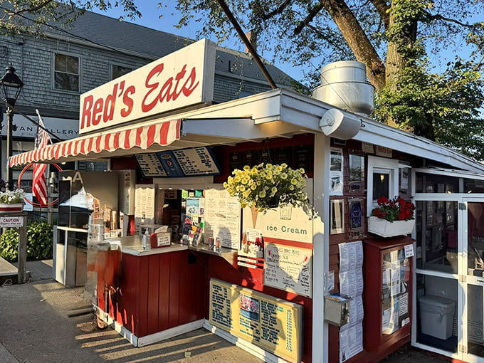 That classic red and white exterior isn't just charming, it's a beacon calling seafood lovers and blueberry cake enthusiasts from miles around.