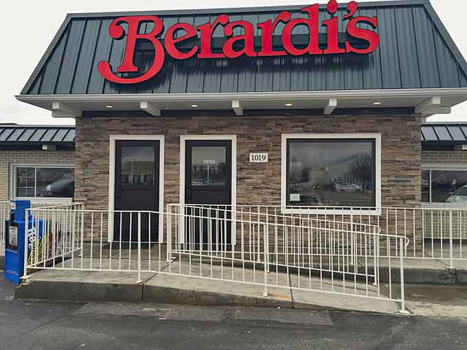 That cheerful red sign beckons like a lighthouse for hungry souls seeking comfort food salvation in Sandusky.
