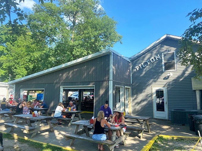 Welcome to burger paradise! This lakeside gem serves up cheeseburgers so massive, you'll need a map to navigate them.