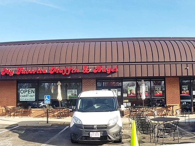 The unassuming storefront hides bagel greatness within, proving that in Ohio, culinary treasures often wear modest disguises.