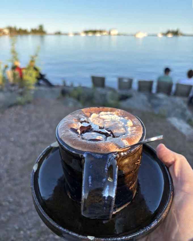 Hot chocolate with a view that makes you want to quit your job and move to Grand Marais, consequences be damned, responsibilities be forgotten entirely.