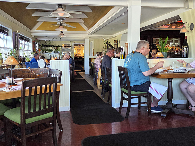 The dining room hums with the universal language of good food &ndash; satisfied smiles and animated conversations over plates of pasta.