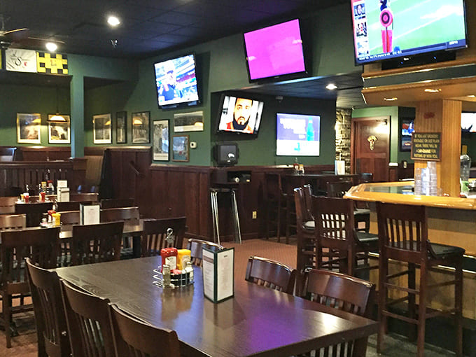Multiple TVs and comfortable seating mean you can catch the game while demolishing a burger without missing a single play.