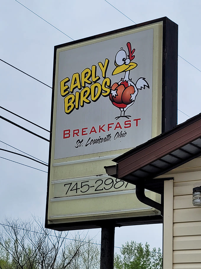That cheerful cartoon bird knows what's up: early risers get the best breakfast in St. Louisville, Ohio.
