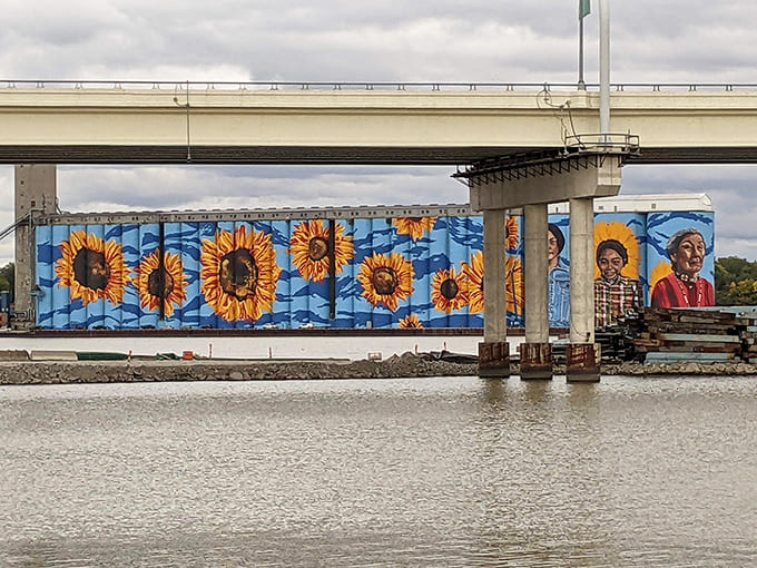 The bridge provides a perfect frame for the mural, like Toledo designed the whole city to showcase this particular view.