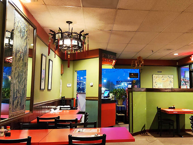 Traditional artwork and warm colors create an atmosphere that's both energizing and comfortable, like your favorite aunt's dining room with better food.