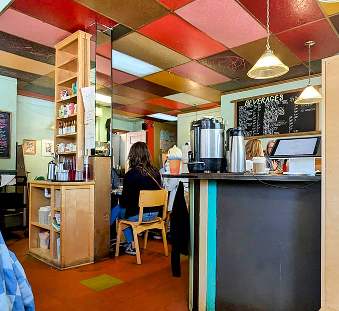 Colorful tiles overhead and friendly faces all around create an atmosphere that feels like breakfast at your coolest friend's house.