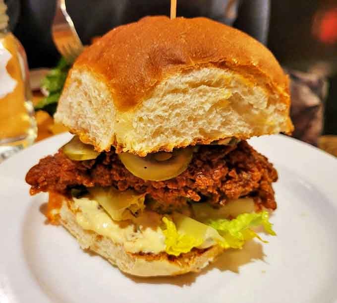 The Nashville Hot Chicken returns for an encore, because some things are too good to mention just once.
