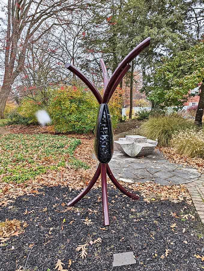 This otherworldly pod seems poised between growth and flight, its dark center containing mysteries that change with the light.