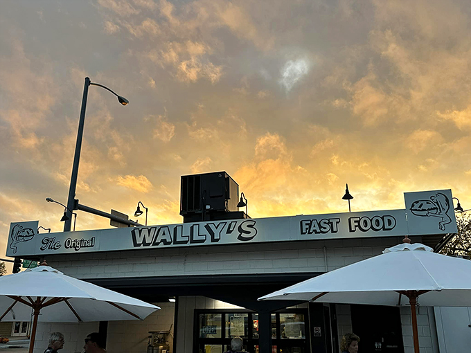 Golden hour never looked so delicious. As the sun sets, Wally's transforms into a beacon of hope for rumbling tummies everywhere.