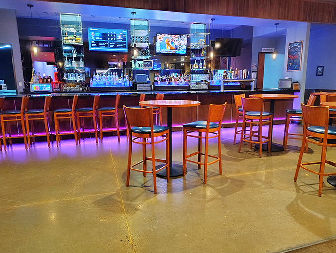 The full-service bar serves up craft cocktails and local brews in a vibrant setting where sports fans and party-goers alike find their happy place.