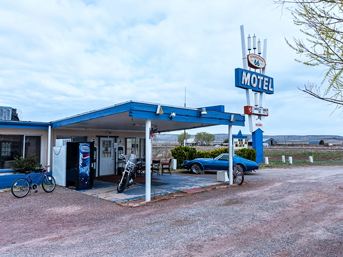 Classic cars and vintage vibes&mdash;this motel is serving up a slice of Americana with a side of nostalgia.