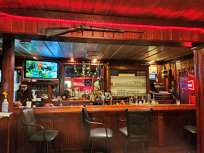 Where simple drinks taste better somehow – maybe it's the rustic surroundings, or maybe it's the knowledge that you've found authentic Florida.