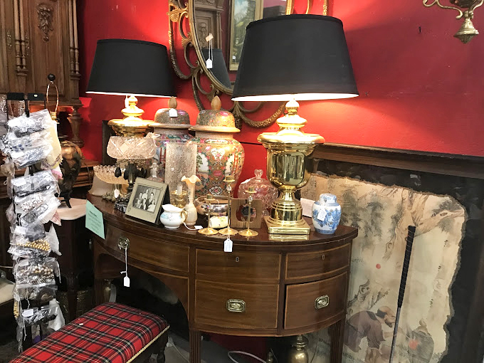 Illuminating elegance from a bygone era. These lamps have lit up more sophisticated soirées than a Gatsby garden party.