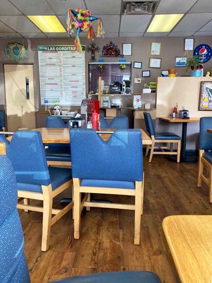 The dining area keeps things comfortable and casual, with enough space between tables and that neighborhood restaurant vibe everyone loves.