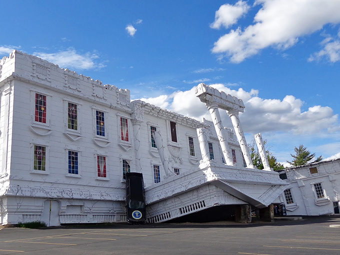 Ever wondered what it's like to be a fly on the ceiling of the Oval Office? Wonder no more! This upside-down replica turns patriotism on its head.