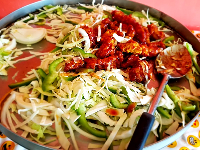 East meets East! Tandoor's Chicken Manchurian is where India and China shake hands on your plate. Diplomacy never tasted so good.