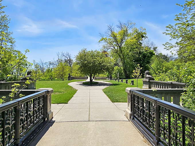 Frederick Law Olmsted's green thumb strikes again! This park is Central Park's laid-back Midwestern cousin, complete with squirrels living their best lives.