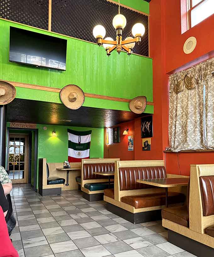 These booths have witnessed countless celebrations, first dates, and the kind of meals that turn strangers into friends over shared salsa bowls.