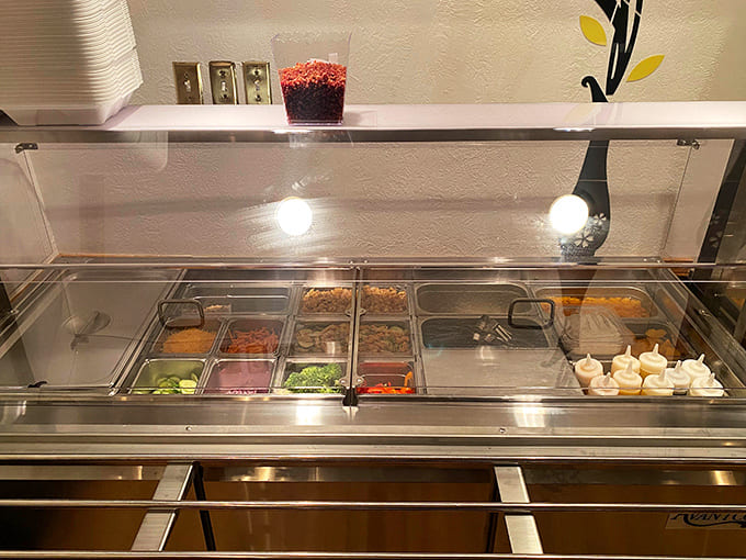 The self-service station keeps things running smoothly, because nothing should stand between you and your perfectly topped waffle.