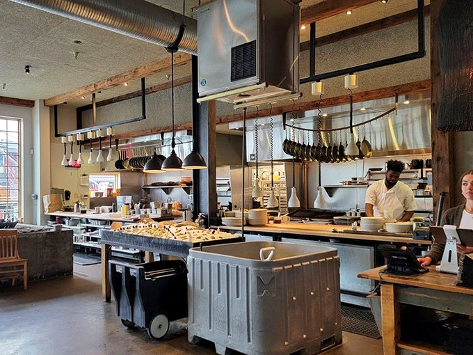 In this open kitchen, culinary magic happens without smoke and mirrors &ndash; just skill, fresh ingredients, and a deep respect for seafood.