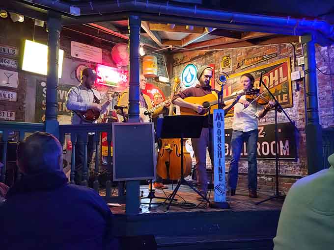 Live music in the courtyard transforms dinner into an event, with local musicians providing the soundtrack to your Greek Spaghetti experience.