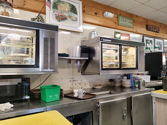 The dessert counter beckons with freshly baked pies, where indecision is the only real problem you'll face at this Maine institution.