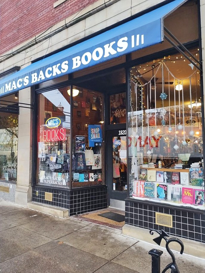 A book lover's beacon! This colorful storefront is a siren call to bibliophiles everywhere.