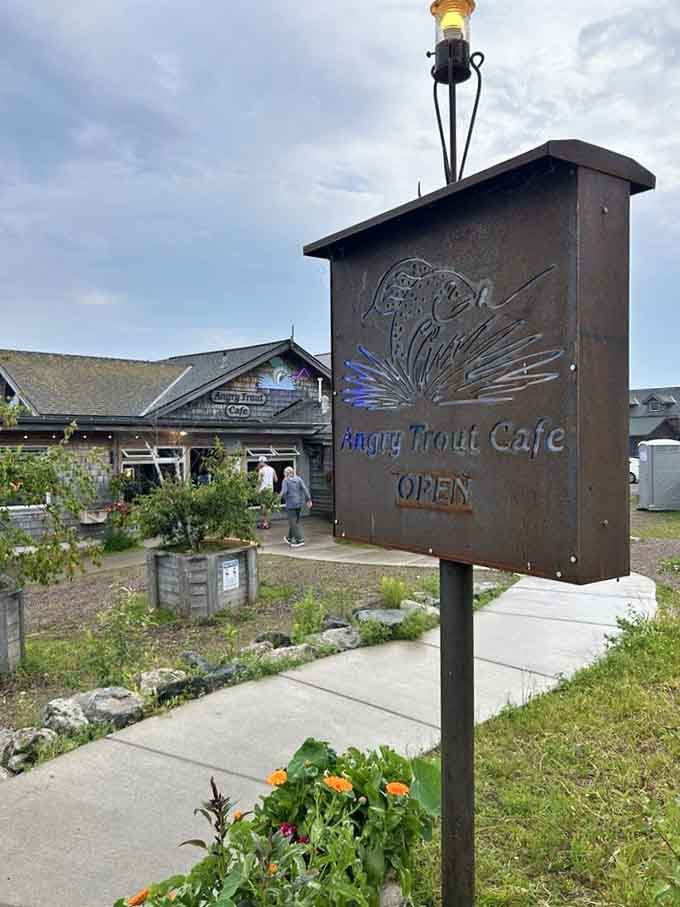 The simple signage tells you everything you need to know: this place doesn't need flashy marketing when the food and location speak for themselves so eloquently.