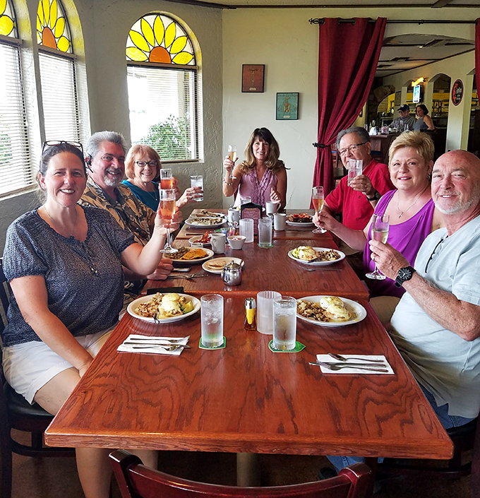 Happy diners toast to good times – Il Vinaio creates the kind of atmosphere where memories are made over exceptional food and drink.