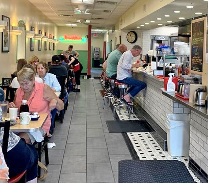 The dining area buzzes with conversation and the clinking of forks against plates&mdash;the soundtrack of breakfast happiness shared among friends and strangers alike.
