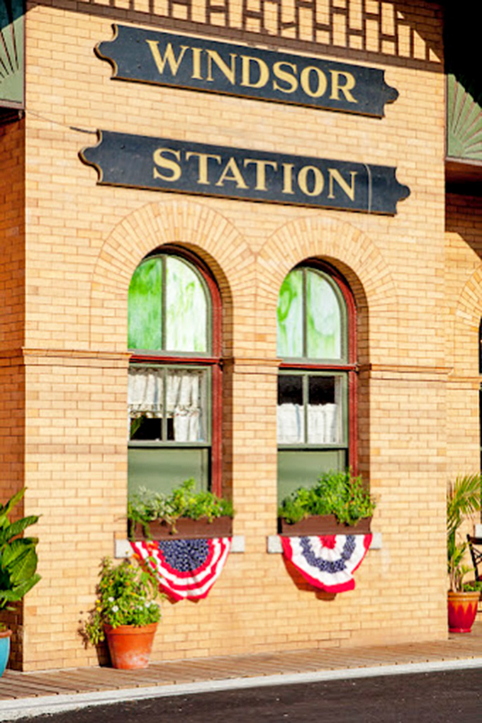Stars, stripes, and savory delights! Windsor Station's patriotic touch reminds us that good food is the true American dream.