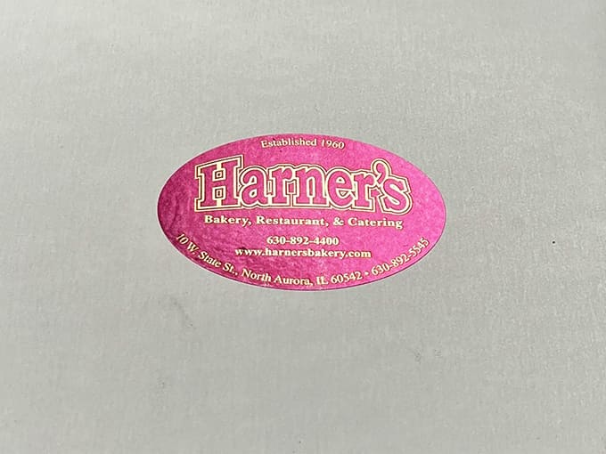 Established in 1960, this Aurora institution has been perfecting the art of baked goods for over six decades of happy customers.