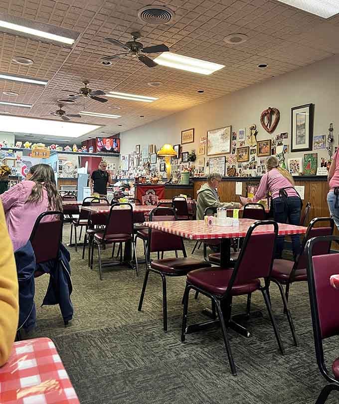 When the dining room fills up like this, you know you've found something special the locals already discovered.